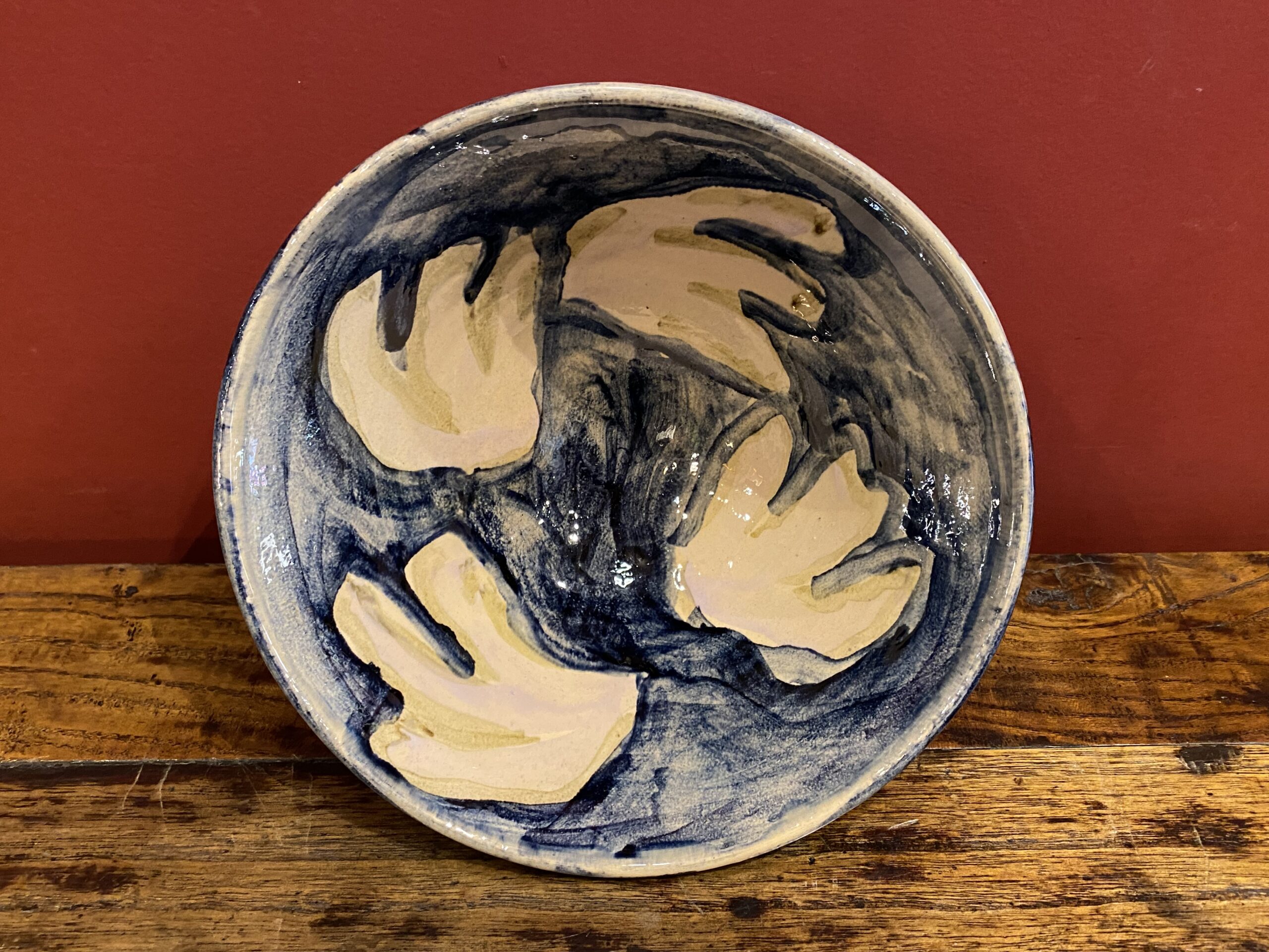 Large slipware bowl 1 by Héloïse Bariol - Galerie Kara